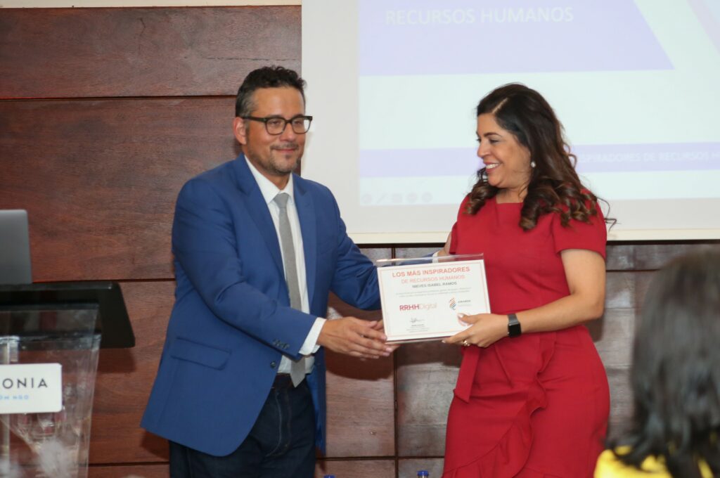 RRHHDigital y Awards of Happiness reconocen a Nieves Ramos- GRUPO SID